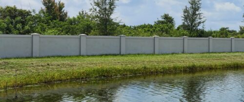 Modular Wall Fencing with Configurable Options