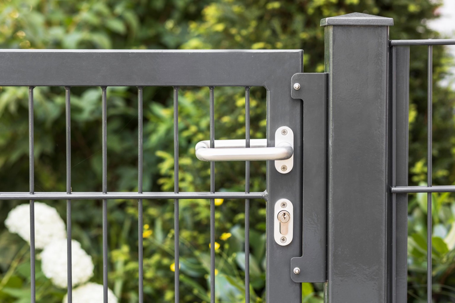 Effortless Elegance: Expert Automatic Gate Installations