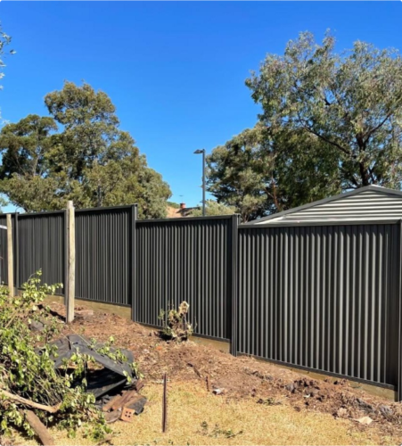 Durable Colorbond Fencing: Professional Installation